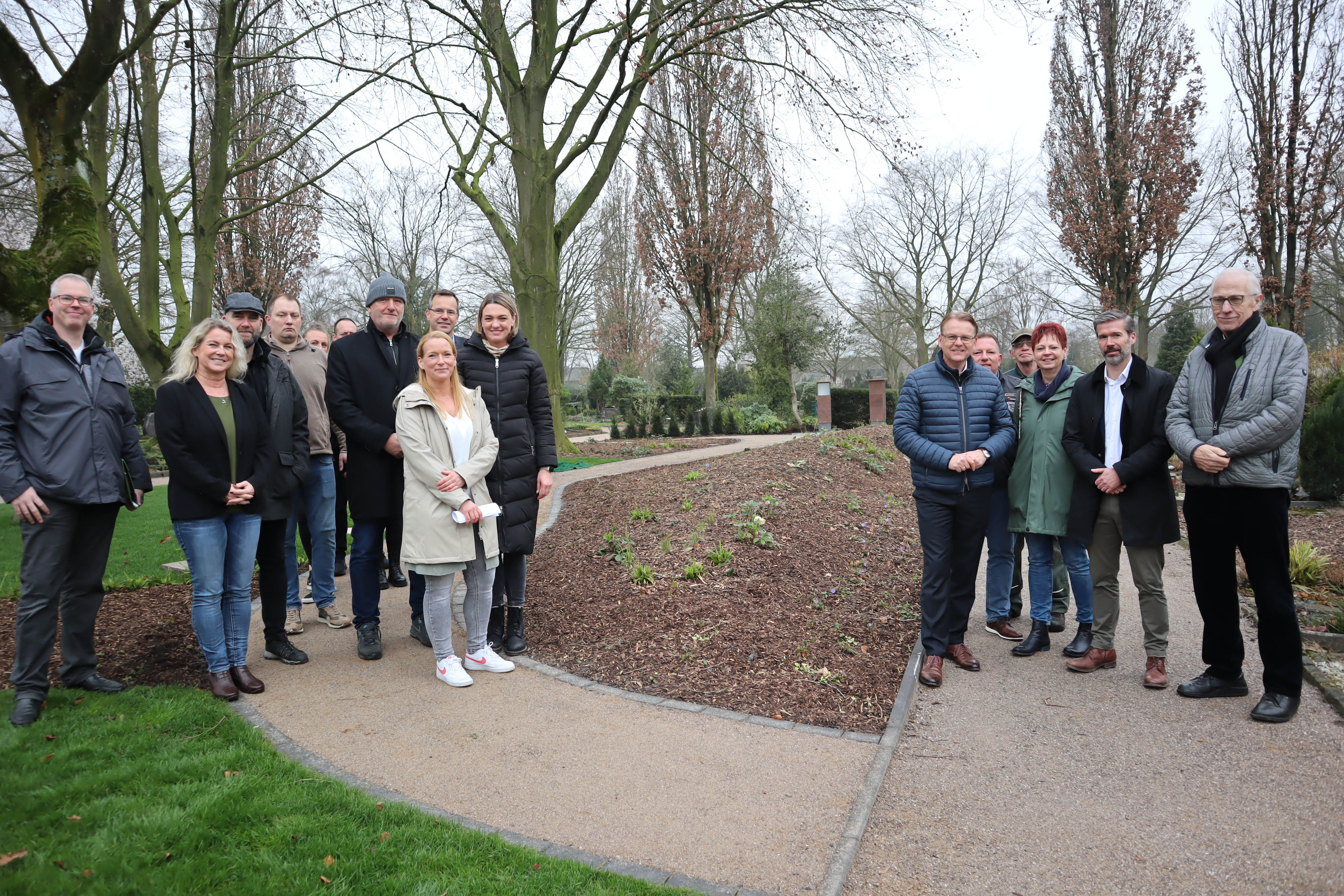 Neue Bestattungsformen auf Selmer Friedhof möglich - Selm